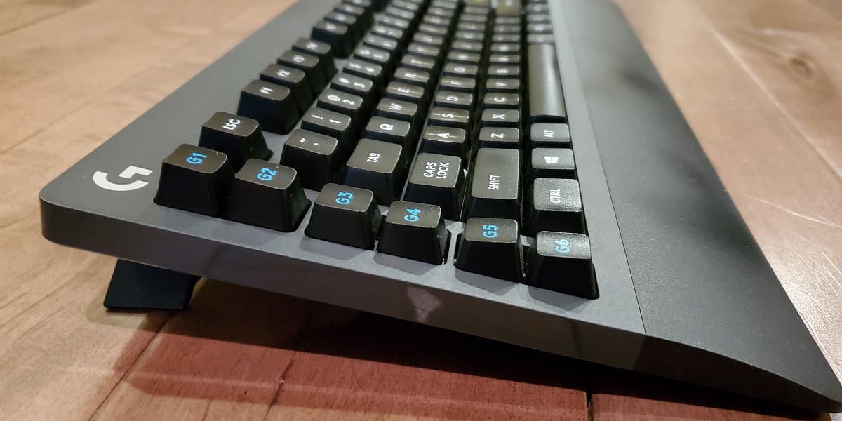 Logitech G613 review (lightspeed wireless paired with mind-blowing ...