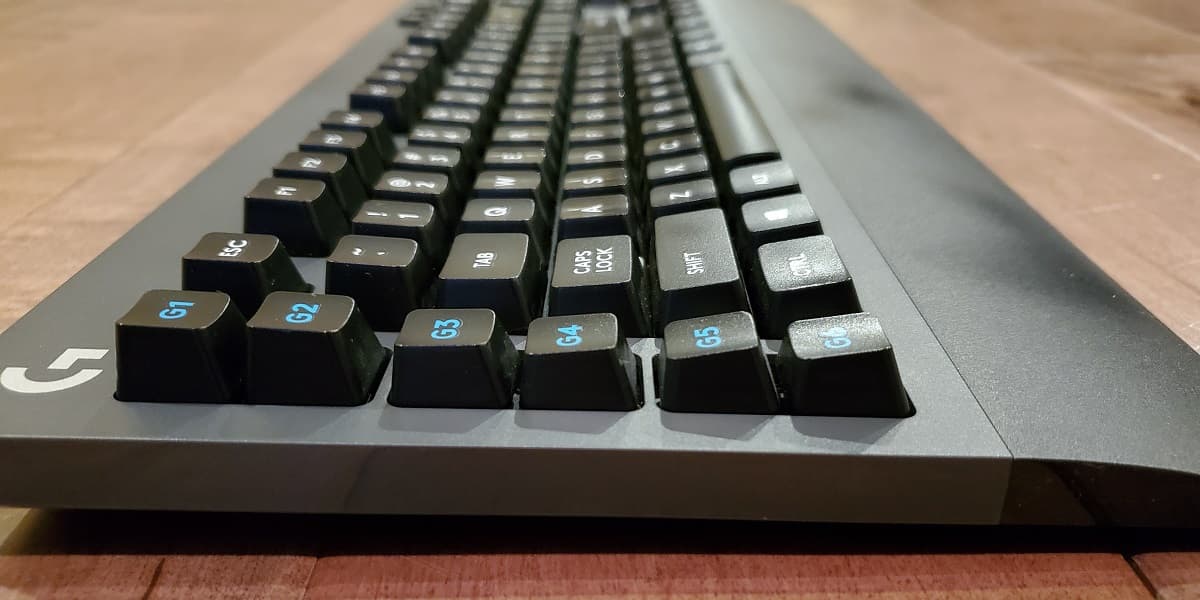 Logitech G613 review (lightspeed wireless paired with mind-blowing ...